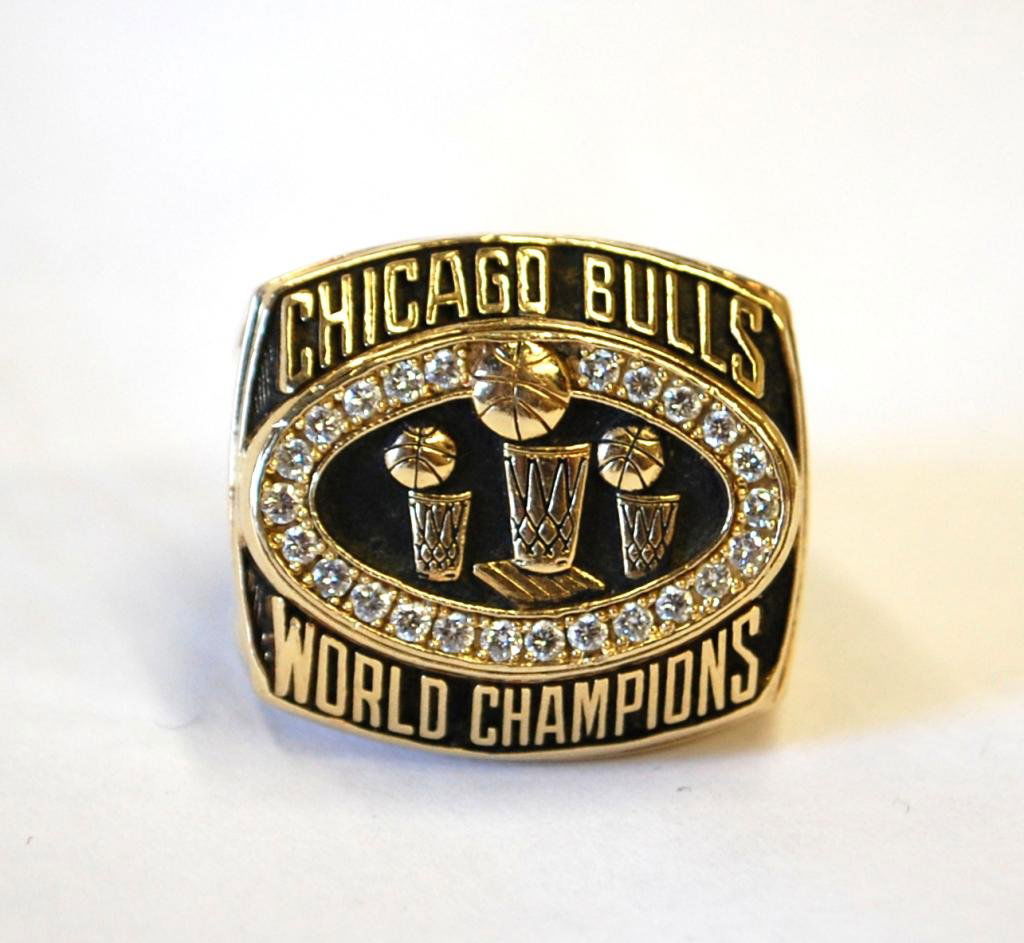 3: Rare Michael Jordan gifted Championship Ring - Jun 30, 2012 | Tory ...