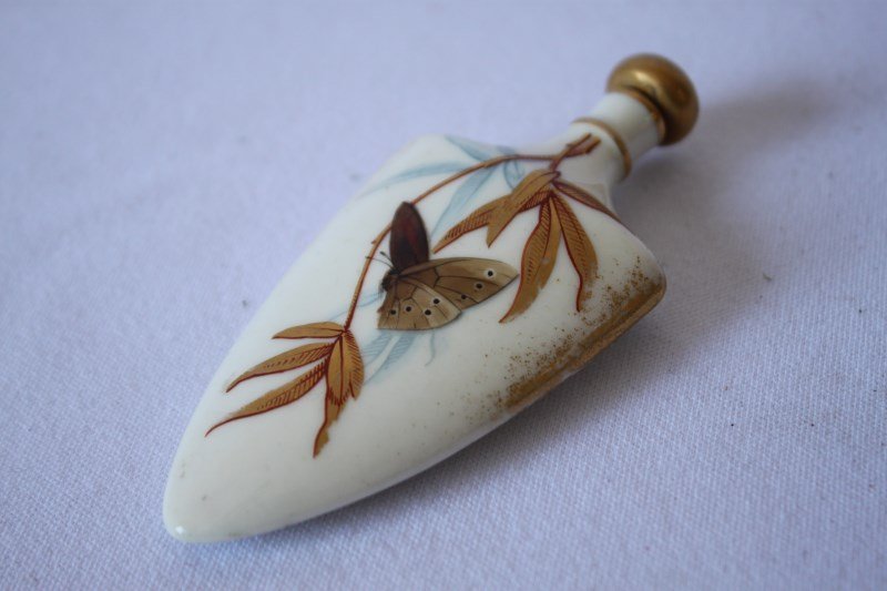 1870s Royal Worcester Antique Scent Bottle, Ivory - Jul 11, 2020 ...
