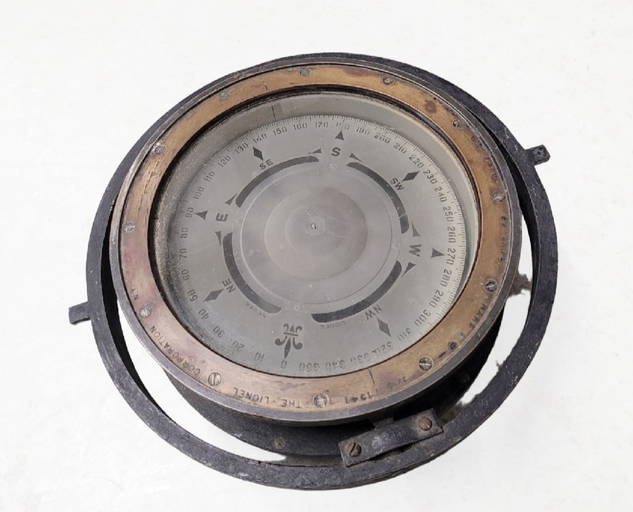 Antique Ww2 Lionel Navy Compass