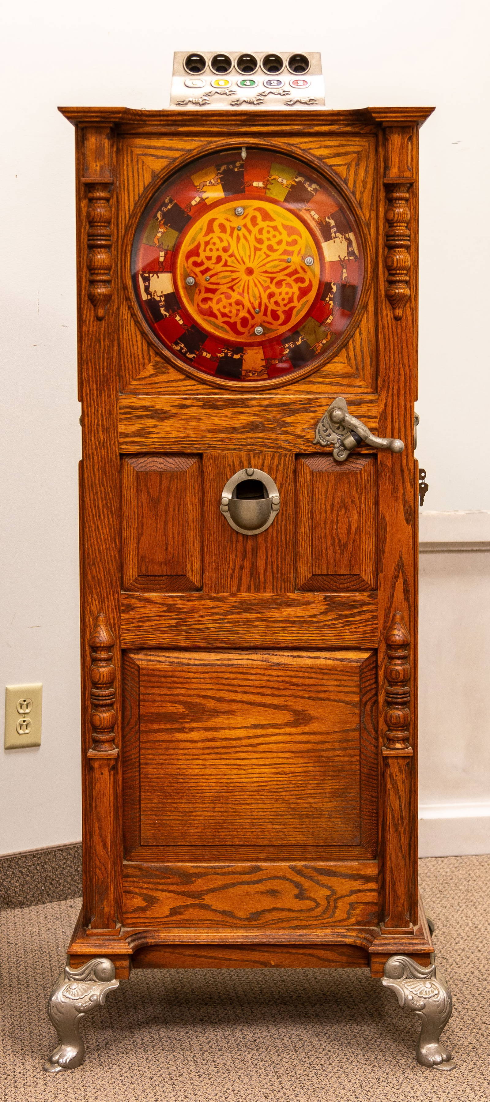 Caille Ben Hur Greyhound Upright Slot Machine Auction