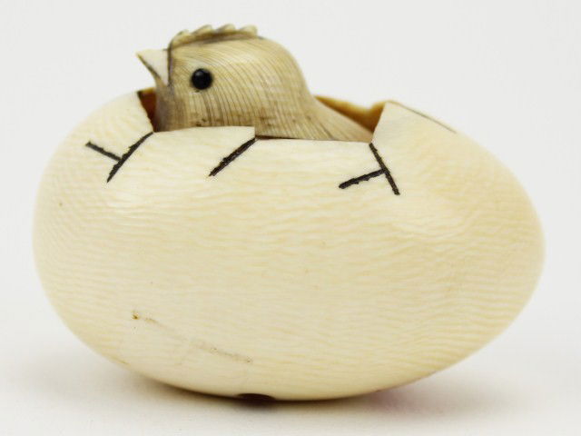 IVORY CHICKEN IN EGG NETSUKE - SIGNED - Oct 09, 2011 | Manor Auctions in FL