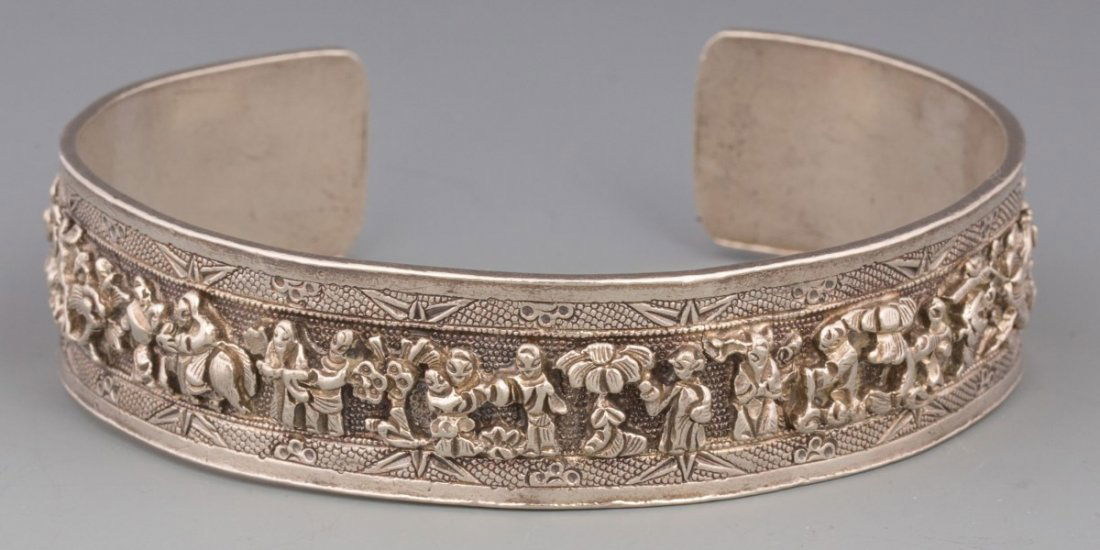 ANTIQUE SIGNED CHINESE SILVER CUFF BRACELET