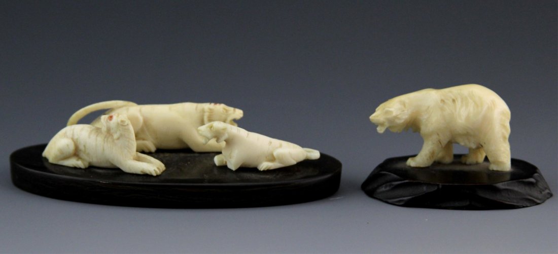 SMALL IVORY CARVED ANIMALS