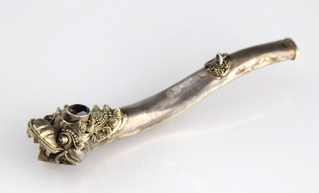 STERLING SILVER DRAGON OPIUM PIPE PENDANT - Jun 25, 2015 | Manor ...