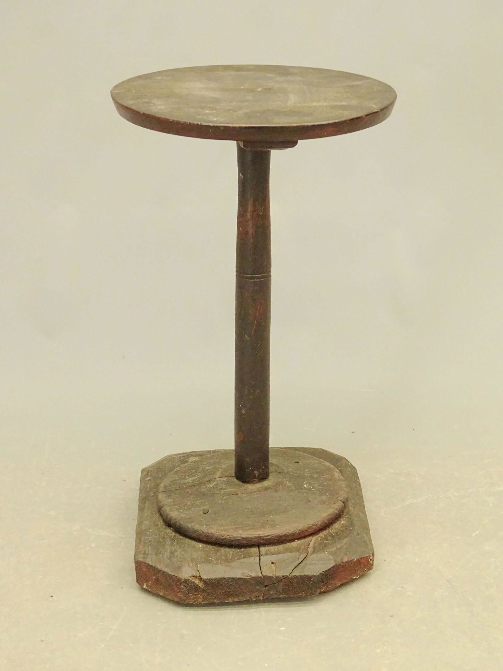 Early Primitive Stand - Nov 30, 2019 | Copake Auction Inc. in NY