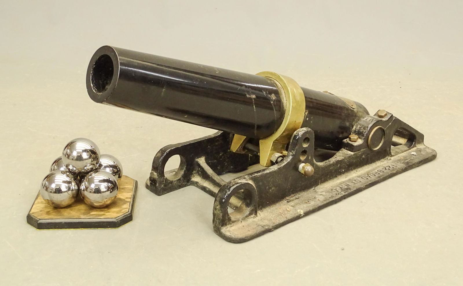 Sculler Line Throwing Cannon - Jan 01, 2020 | Copake Auction Inc. in NY
