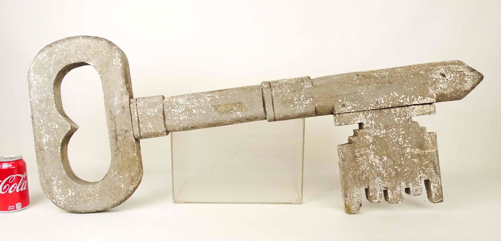 Key Trade Sign - Jan 01, 2020 | Copake Auction Inc. in NY