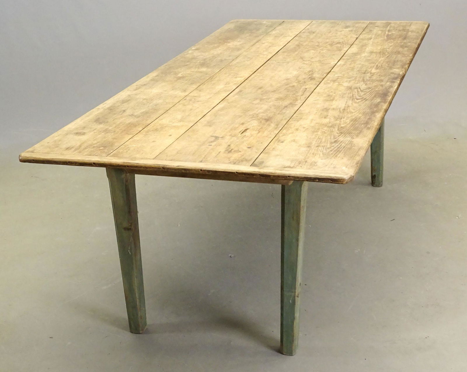Primitive Farm Table - Aug 29, 2020 | Copake Auction Inc. in NY