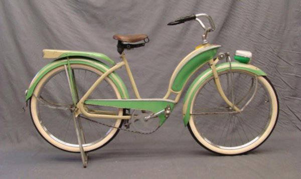 Colson Clipper Girls Balloon Bike