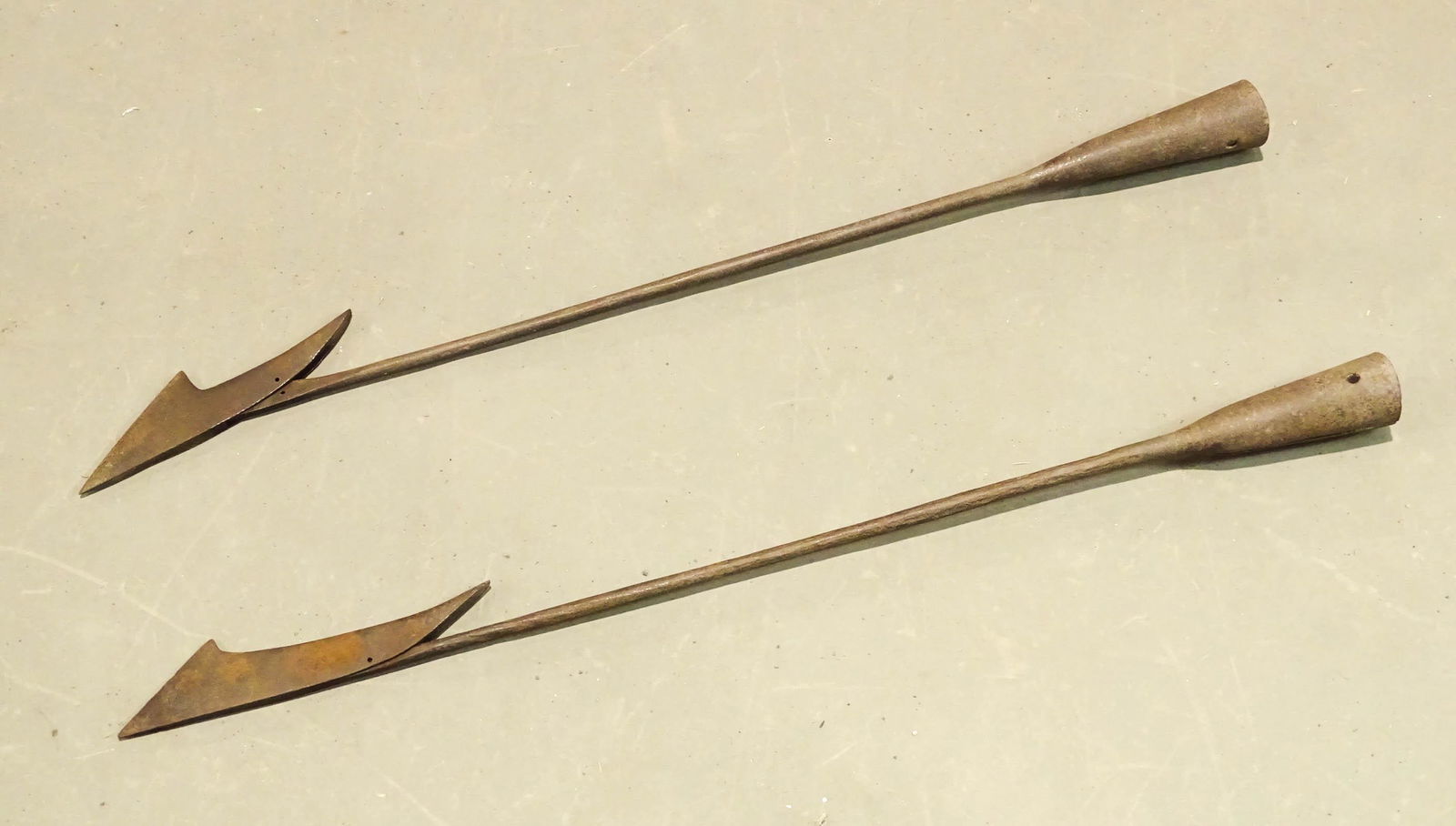 Iron Harpoons - Sep 10, 2022 | Copake Auction Inc. in NY