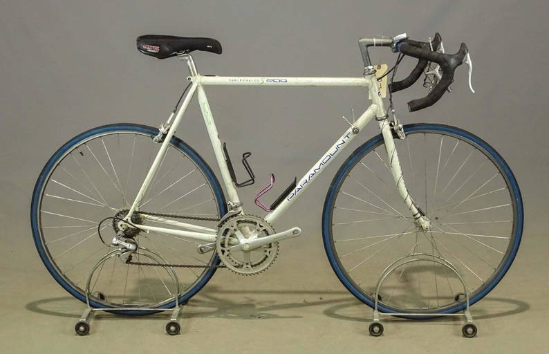Schwinn Paramount Racing Bicycle (#0087) on Oct 15, 2022 | Copake ...