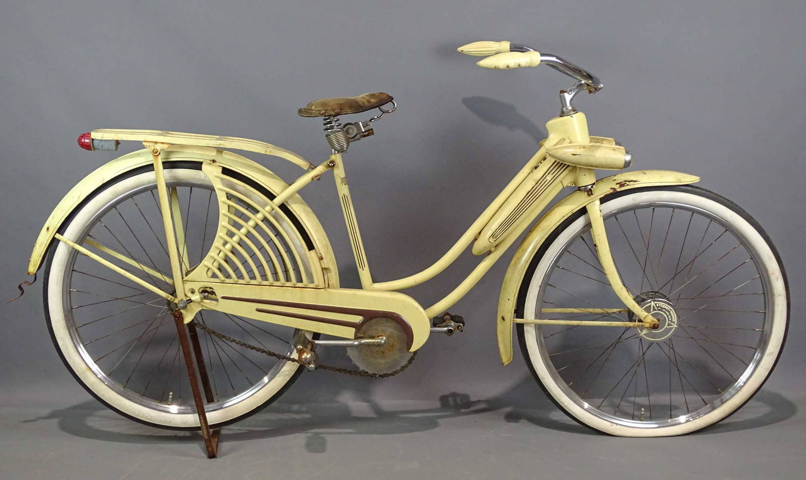 Pre-war Elgin Balloon Tire Bicycle Auction