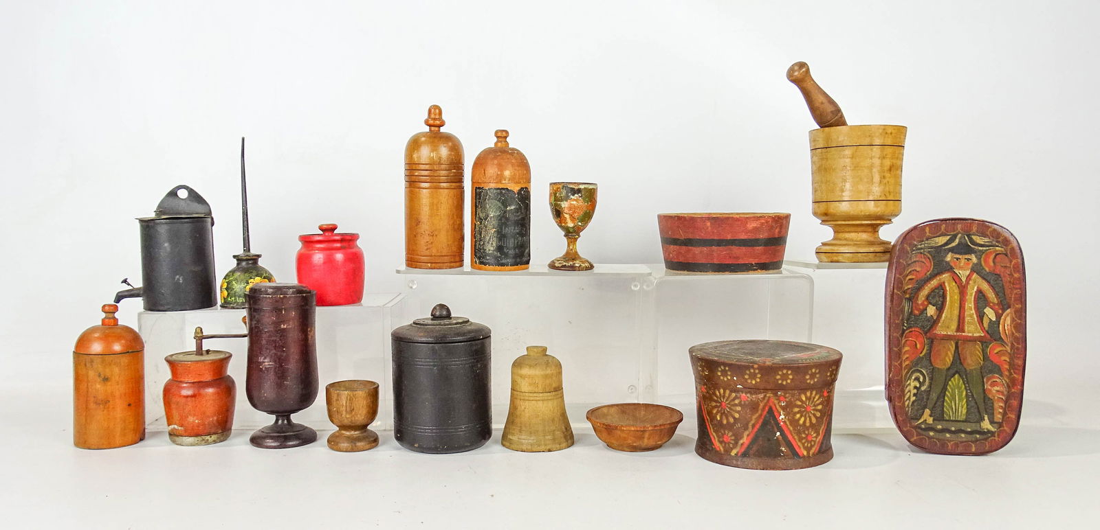 Treenware Collection - Jul 12, 2025 | Copake Auction Inc. In Ny