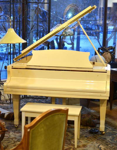 White Daewoo Royale Baby Grand Piano With Bench