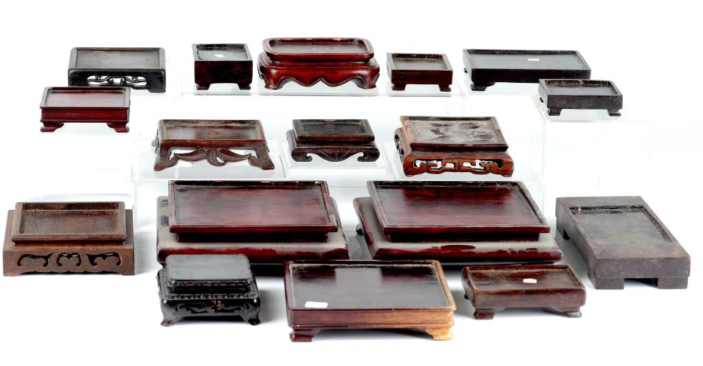 A Group of Sixteen Chinese Bangles* - Mar 12, 2016 | Michaan's Auctions ...