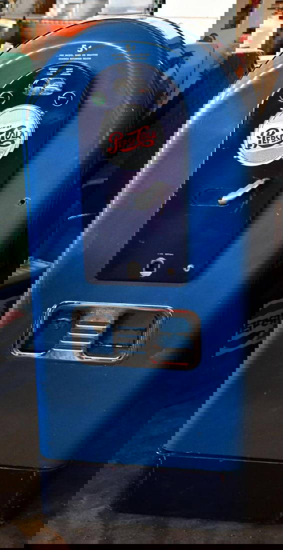 Jacobs Model #56 Pepsi-cola Lighted Coin-operated Vending Machine Auction