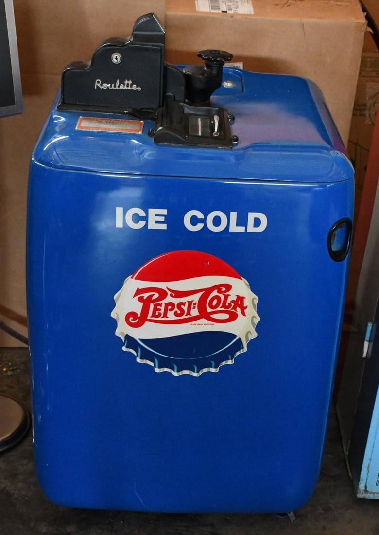 Roulette Deepfreeze Coin-operated Vending Machine W/pepsi Decals ...