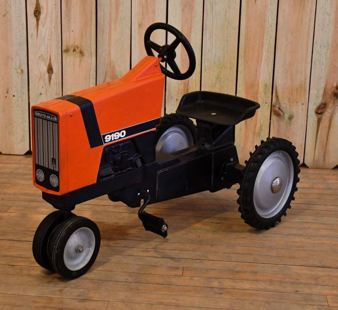 1991 Deutz Allis 9190 Pedal Tractor By Ertl Auction