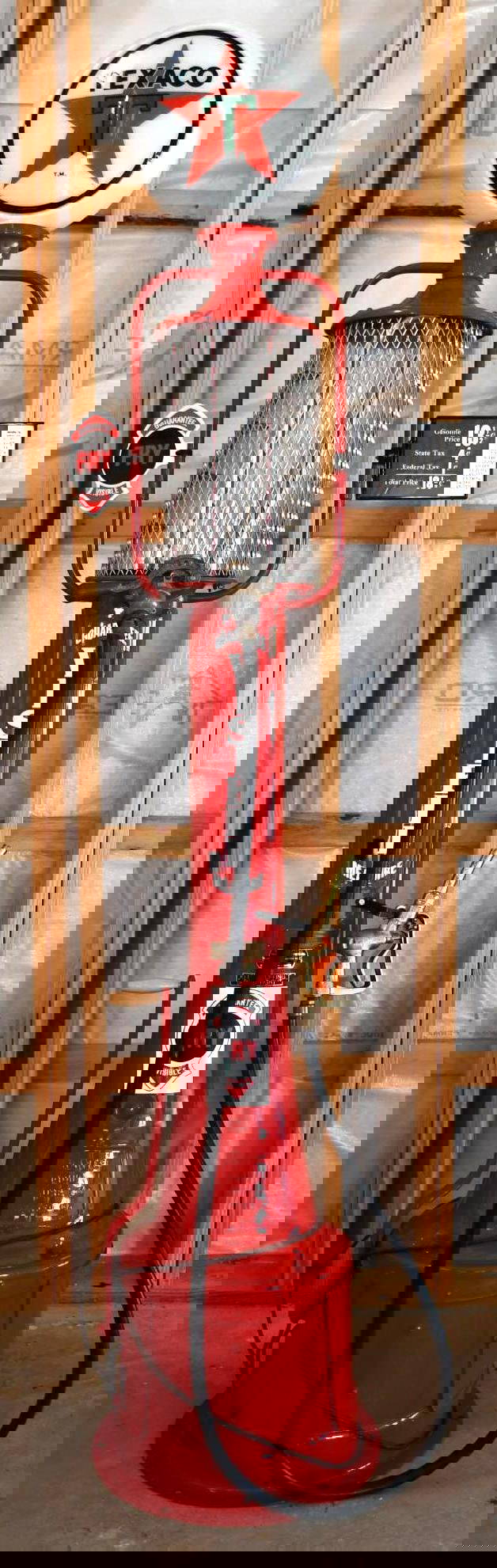 Guarantee Fry Model #17 Five Gallon Visible Gas Pump (restored) Auction