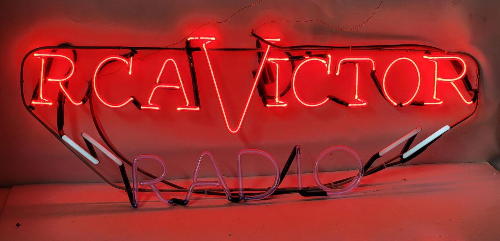 Rca Victor Radio Skeleton Window Neon Sign - Jul 27, 2025 | Matthews ...