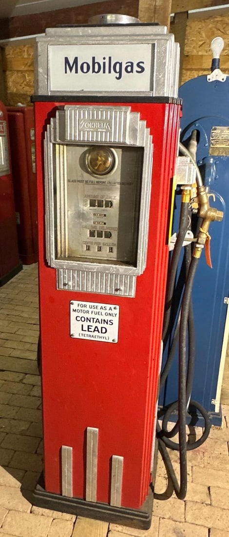 Tokheim Model #39 Computing Gas Pump Auction