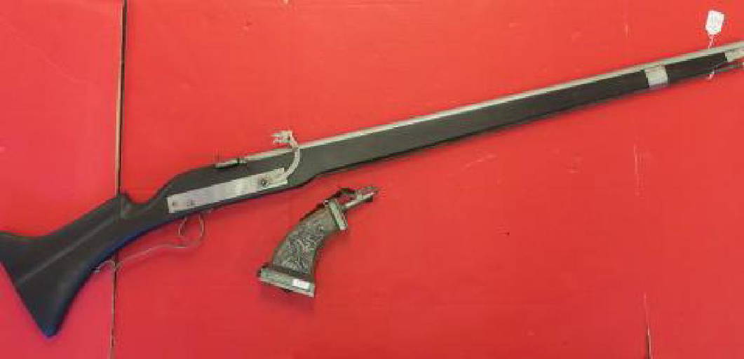 Replica ARQUEBUS Musket and Powder horn, Life sized: - Jan 01, 2018 ...