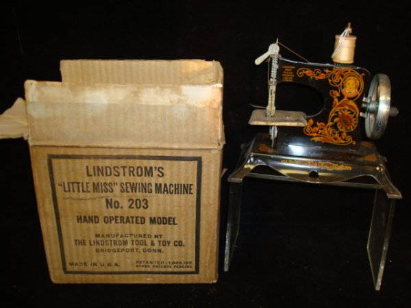 LINDSTROM Little Miss Child's Sewing Machine, Box - Sep 13, 2008 ...