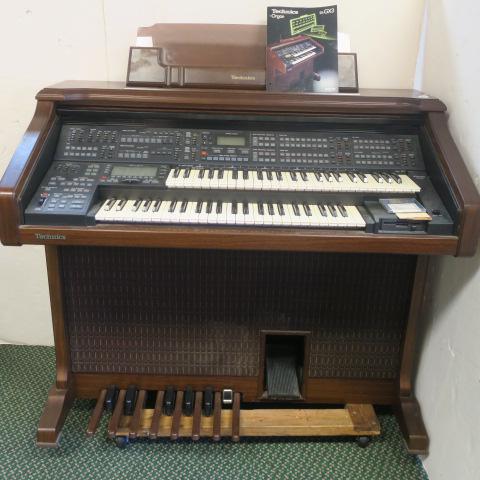 Technics Organ Model Sx Gx3, Sn 688a1776, Ca 1988: