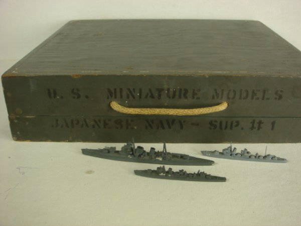 Navy Box For Naval Id Models With 3 Cast Ship Mode