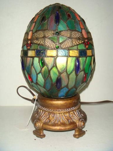 Tiffany Style Egg Shape Dragonfly Table Lamp