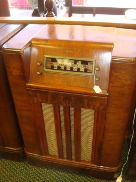 Vintage Philco Console Radio Model 48 1262