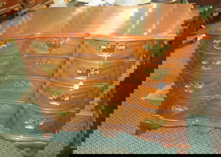 Henkel Harris Four Drawer Bachelors Chest: