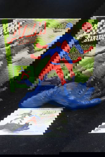 The Atom Statue, Jla, Hand Of Batman, Dc Direct: