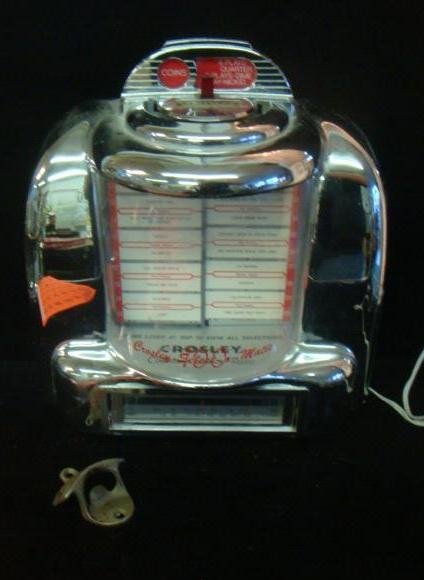 CROSLEY Replica Jukebox Radio and Coca Cola Opener: