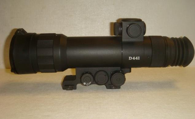 MODEL D441 "STARLIGHT" Night Vision Scope: