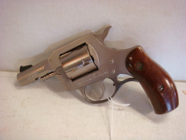 NEF CO inc. MODEL R73 32 H&R MAG, Revolver: - Aug 23, 2015 | Phoebus ...