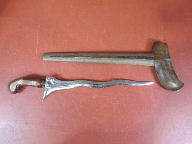 A9 1 Indonesian Dagger