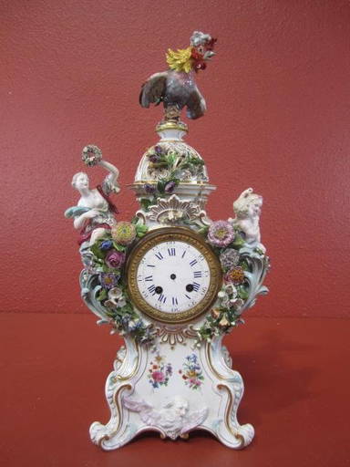 E28 16 Meissen Clock