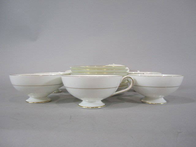 H80 302 Set Of 7 Coal Port Cups & Saucers
