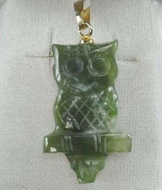 FINELY CARVED JADE OWL PENDANT