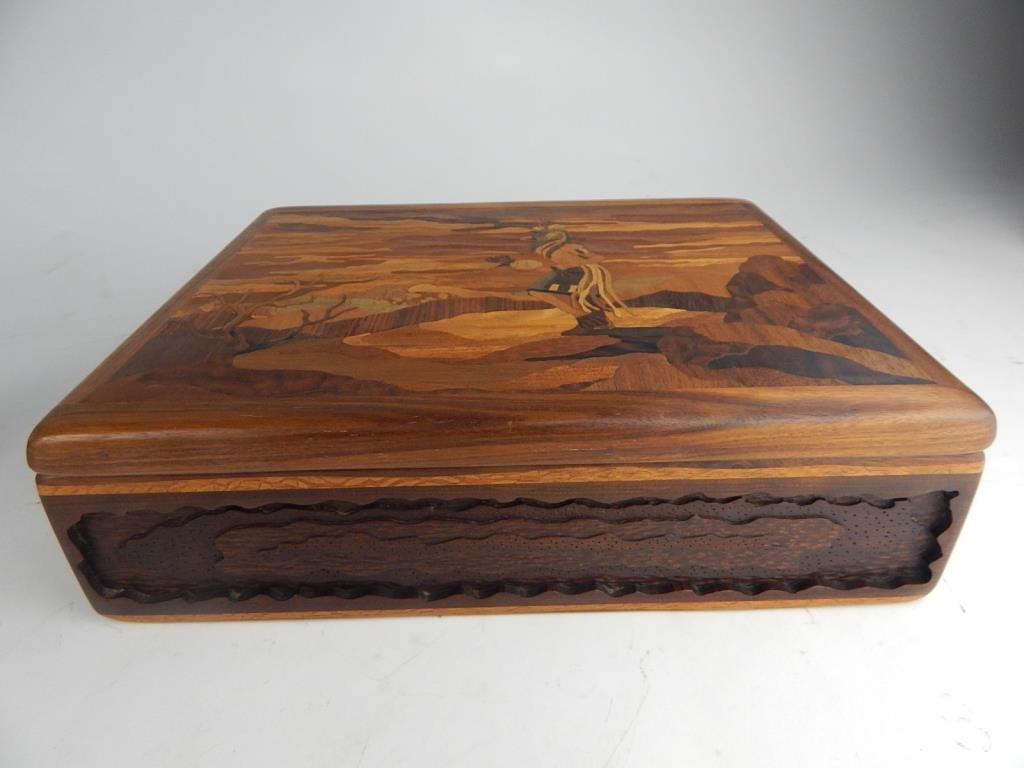 A3 5 Vintage Handmade Native American Box