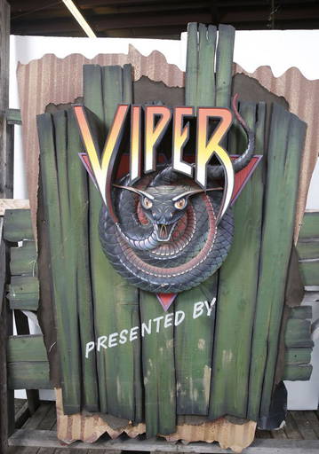 "viper" Roller Coaster Sign