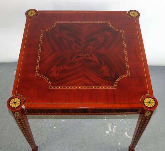 Inlaid Italian convertible game table in mahogany. - Mar 05, 2022 | Red ...