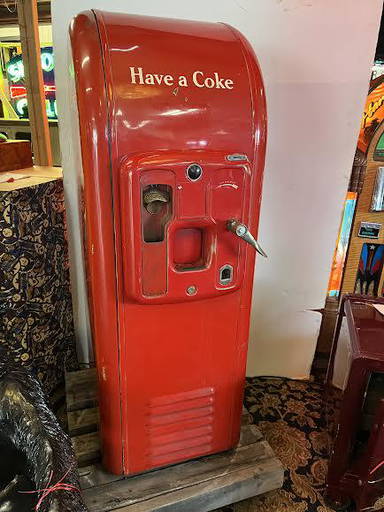 Very rare Jacobs 35 10 cent Coke machine (#0137) on Jan 14, 2023 | Red ...