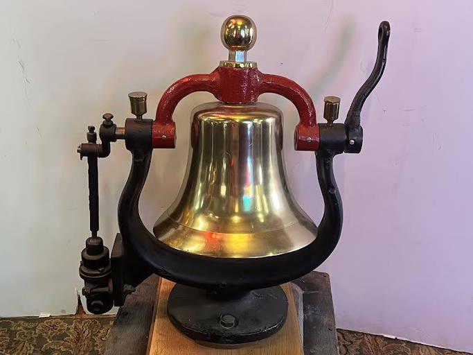Rare Brass and iron steam engine 464 bell (#0159) on Jan 14, 2023 | Red ...