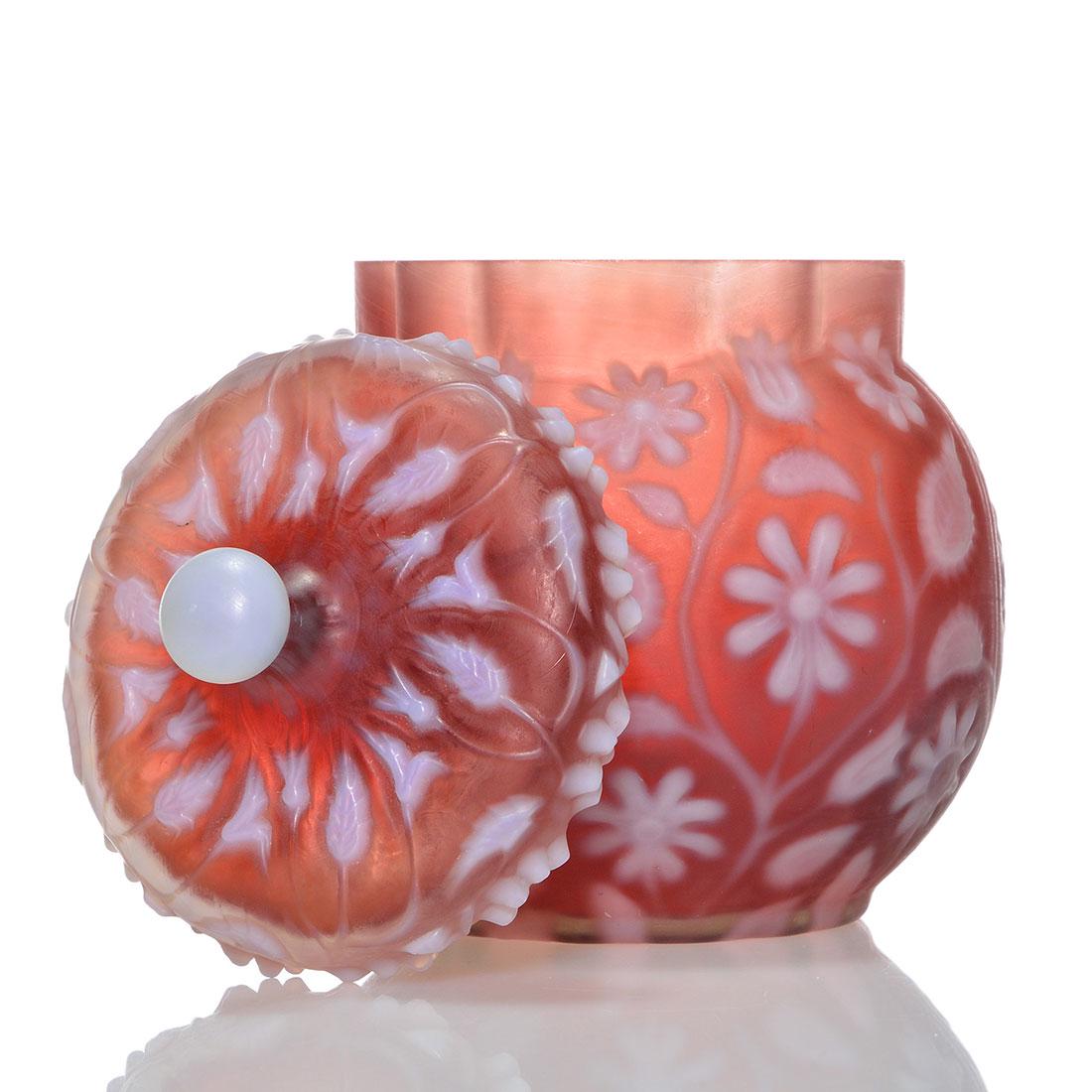 Findlay Onyx Floradine covered sugar, 5 1/2"