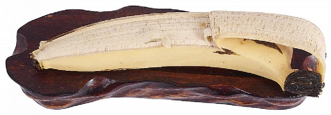 ˜A JAPANESE CARVED IVORY BANANA, EARLY 20TH CENTURY - Nov 21, 2018 ...