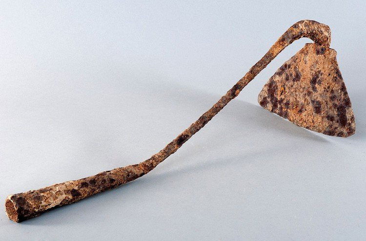 Iron hoe, China, Han Dynasty (206 BC to 220 AD), iron w