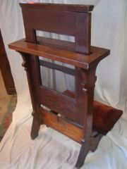 109C: Religious Church oak Kneeler Confessional Screen