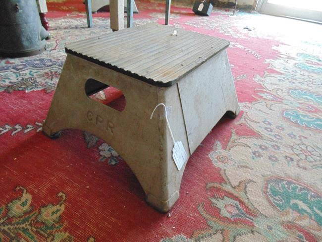 Cpr Railroad Steel Step Stool